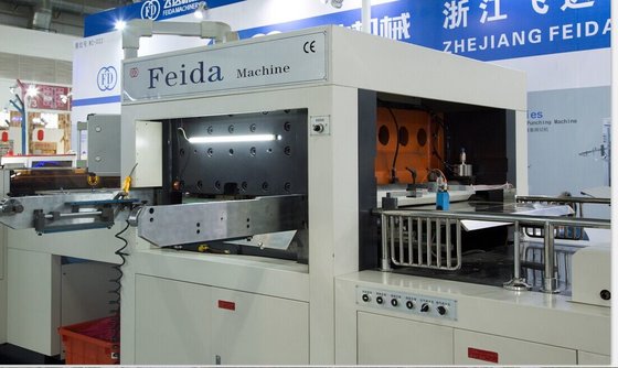 Roll Paper Die Cutting Machine , Automatic Die Cutter For Disposable Paper Cups