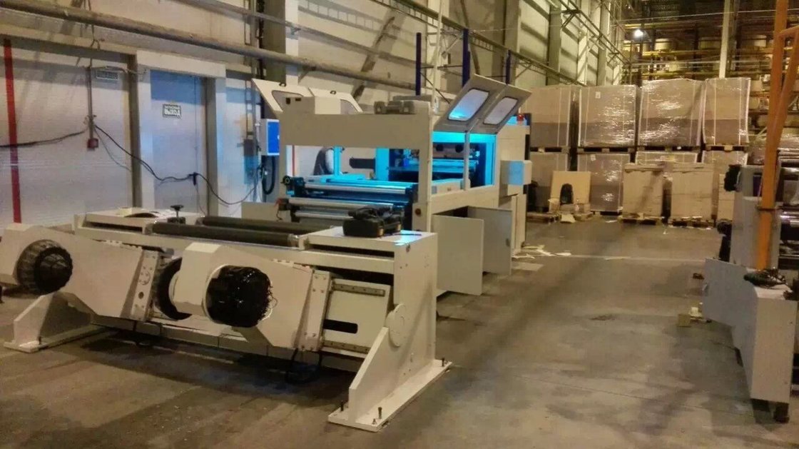 FD 930 * 640 Industrial Paper Die Cutting Machine With Shaftless Unwinder