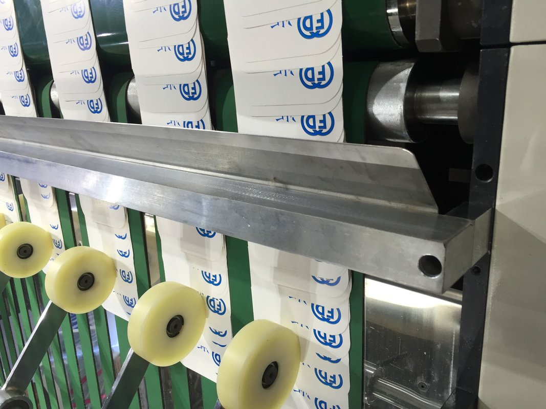 Industrial Roll Die Cutting Stripping Machine FD1400 * 780 With Stripping / Collecting