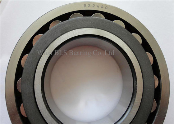 SKF Spherical Roller Bearing 22440 P4 C3, DIN 635-2-1984