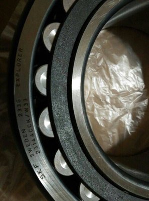 Self-Aligning Roller Bearings / Spherical Roller Bearing 22332