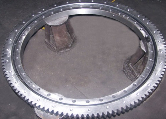 GCR15 / 42CrMo / 5CrMnMo Slewing Bearing Cross Roller for  Wind turbines