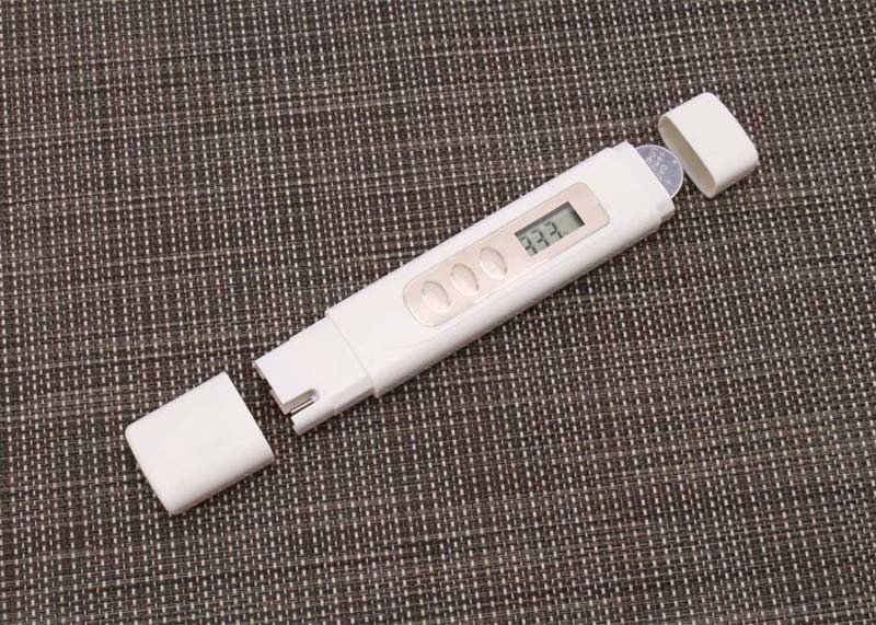 White TDS Meter Hold Digital Water Purity Tester With CR2032 DC3V Battery