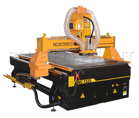 Customized Size Woodworking CNC Router Machine With Vacuum Table DSP A11 Control System