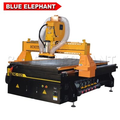 Customized Size Woodworking CNC Router Machine With Vacuum Table DSP A11 Control System