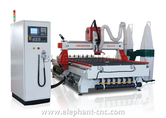 Italy 9kw air cooling spindle , Japan YASKAWA servo 1533 dust collector cnc router wood machine with vacuum system