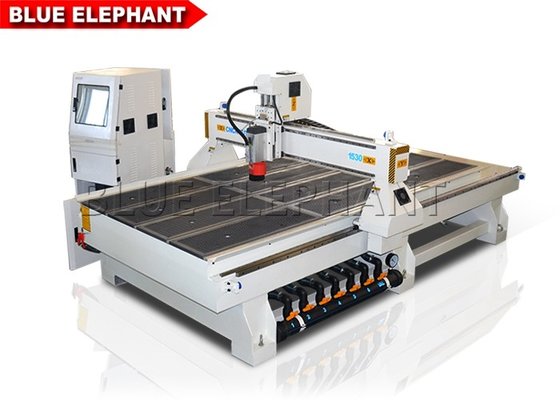 Non - Metallic Mold Personalised Wood Engraving Machine 3.7kW Taiwan DELTA Inverter