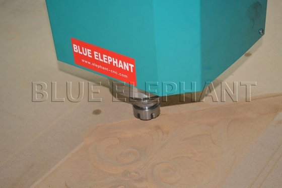 Self - Lubricating MDF Engraving Machine , Horizontal Foam Cutting Machine Large Bed Size