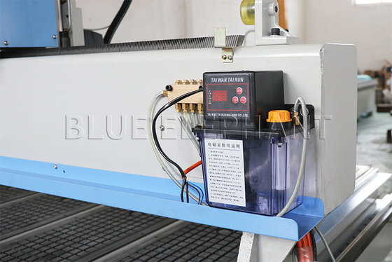 2018 New Model 1325 Air Cooling 4 Axis 3d Wood Carving Cnc Router Machine with Rotary Axis