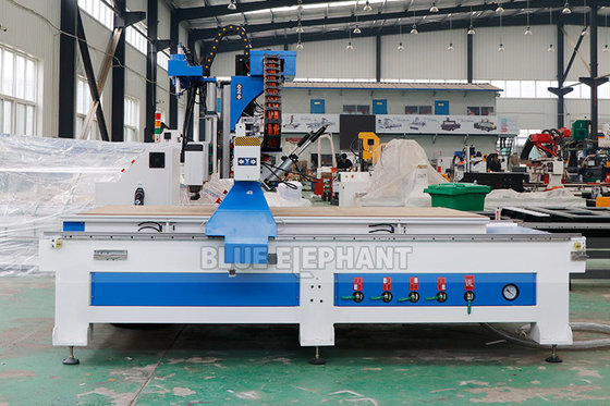 1325 Three Processes Multi Head CNC Router Machinery with HQD Air Cooling Spindle