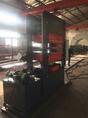 120t Pressure Rubber Press Machine Column Type 120T Pressure 1200 X 1200mm Hot Plate Size