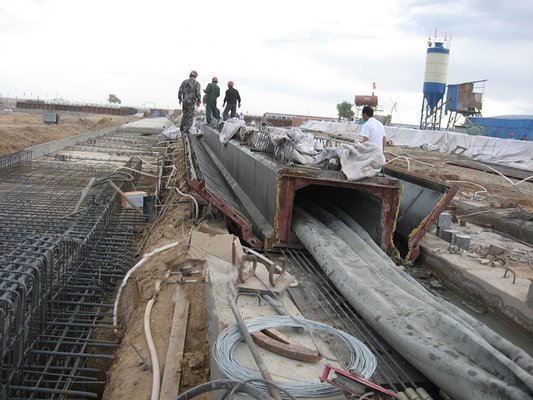 rubber air bag/balloon for the construction of circular culverts sold to Nigeria