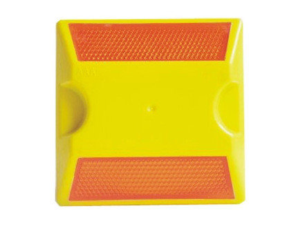 Excellent quality safety road divider high resistance plastic road stud