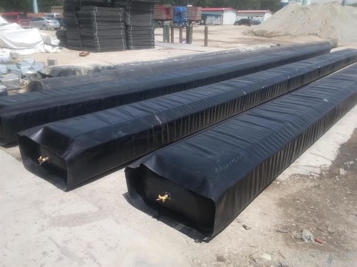 Concrete planter forms 0.6 to 1.2m diameter concrete pipe culvert making balloon