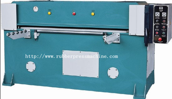 High Precision Plastic Sheet Cutting Machine With Centralized Lubricating System