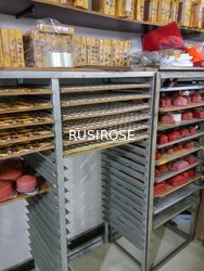 Shen zhen Rusi metal craft gift factory