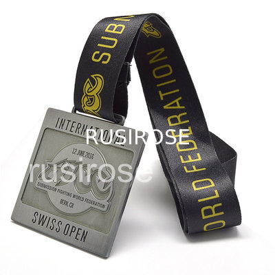 Personalized custom soft enamel medal of honor, running theme shaped metal badges, DIY color ancient tin metal medal supplier