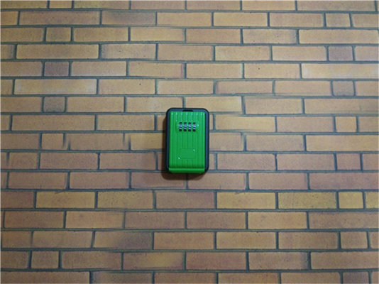 4 Digit Zinc / Aluminum Alloy Door Key Lock Box Wall Mounted Black / Green