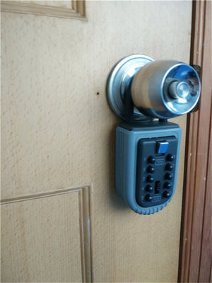 Original Portable Key Storage Box , Zinc Alloy Push Button Key Lock Box