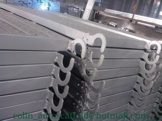 Galvanized 0.5m to 3m safe scaffolding steel plank with hook / catwalk used in construction for Middle East market