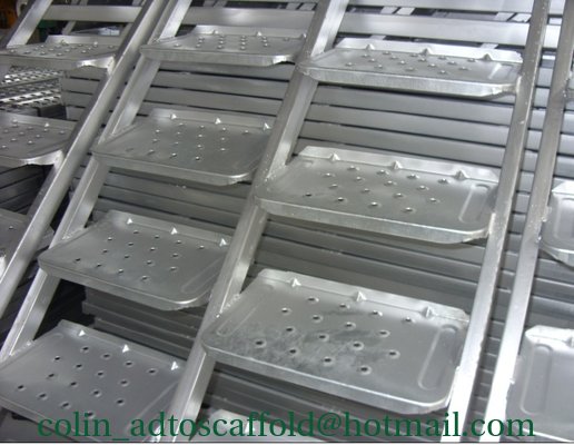 Free sample： competitive permanent steel scaffolding stairs for sale in construction
