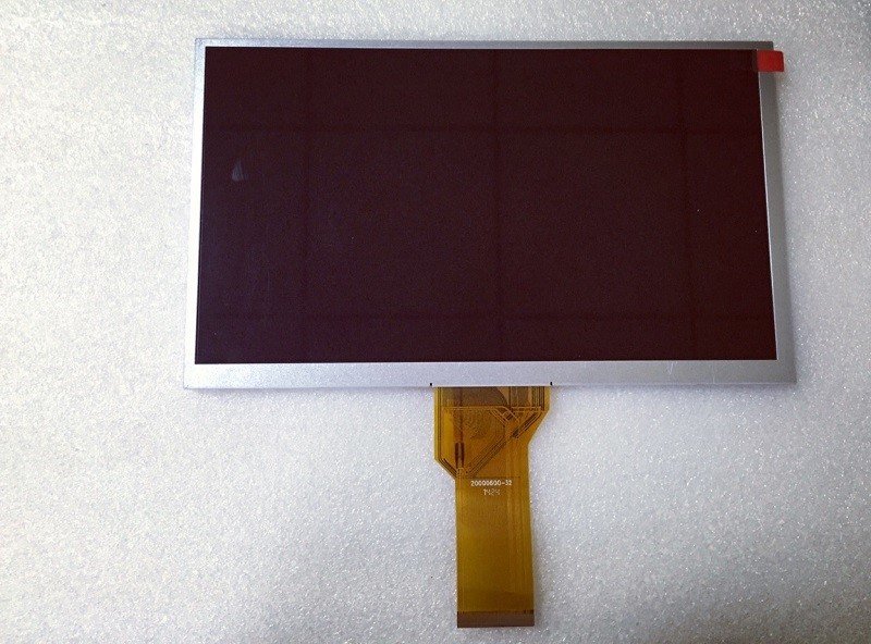 Contrast ratio 500:1 / 800X480 pixel/50-pin FPC RGB connector, 250cd/m2 ,9-inch TFT LCD module Innolux  for  automtoive