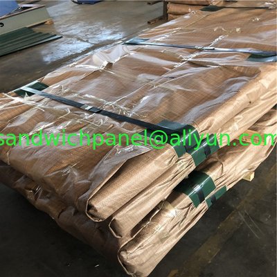 iron oxide red 0.15-1.2mm corrugated roof tile for prefabricated building