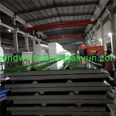 prefab house eps sandwich roof panel with 0.426mm green grass steel sheet up