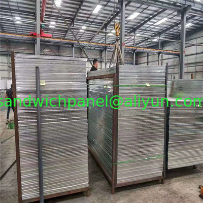 35 years viaduct iron fence with high wind-proof capacity and strong stability