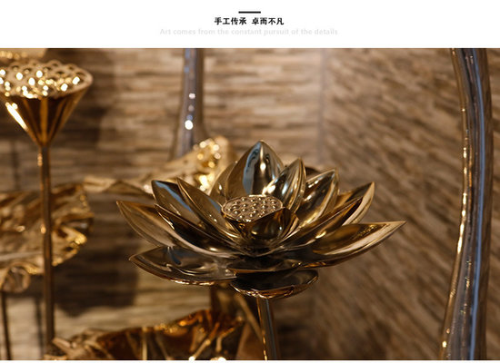 Handmade Metal Stainless Steel Sculpture Ornaments of Lotus Flower for Garden Hotel Indoors and Outdoors