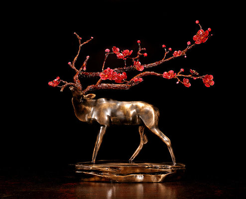 Handmade Creative Abstract Metal Cast Brass Sika Deer Statue with Plum Blossom Collectable Table decorations Sculpture
