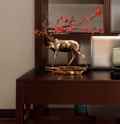 Handmade Creative Abstract Metal Cast Brass Sika Deer Statue with Plum Blossom Collectable Table decorations Sculpture