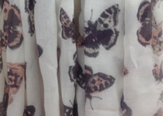 China manufactuer buttlefly print scarf 100% Acrylic 82*200cm shawl  hijab online wholesale exporter