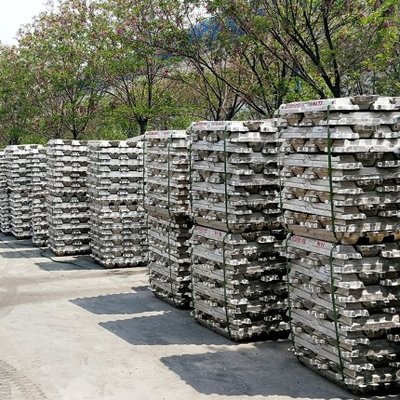 Non Alloy Aluminium Ingot A7 , 99.7 Purity Primary Aluminium Ingot