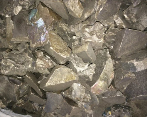 Grey Vanadium Metal , Steel Making 10-50mm Alloying Agent