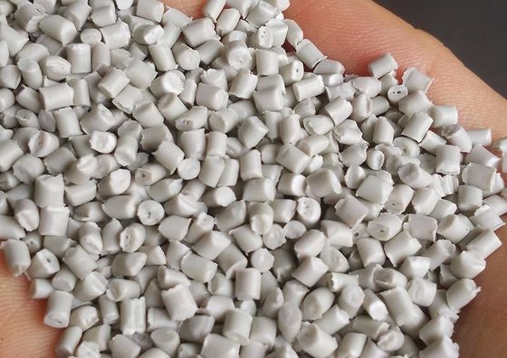 Non Toxic 230kg/H Recycled Hdpe Granules Wear Resistant Colored