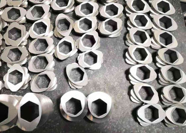 Professional Plastic Extrusion Screw , Plastic Extruder Parts Consistent Effective Low Cost