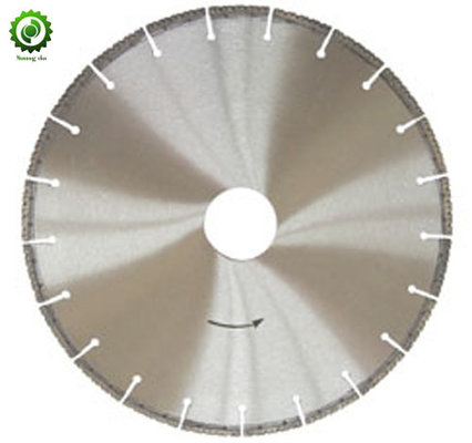 Brazed silent circular diamond saw blade for granite