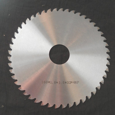 300x30x3.5mm Carbide saw blade with rakers for solid wood with tips