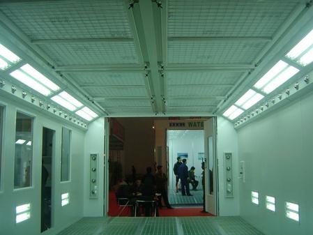 CE certified with exhaust system Car Spray Booth, Car painting and drying oven 7.5KW total power