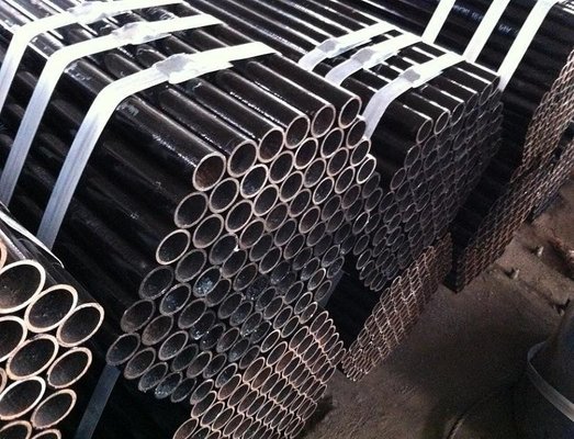 Black Paint Printed API 5L Gr.B 42.2 mm x 3.56 mm x 5.8M Seamless / LSAW / SSAW Pipe