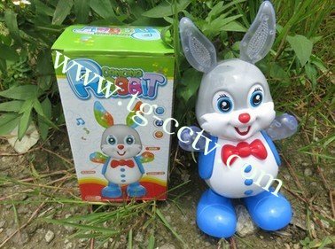 New hot sale toy, electric lighting toy, can sing and dance, walking swing rabbit, flashlight toy