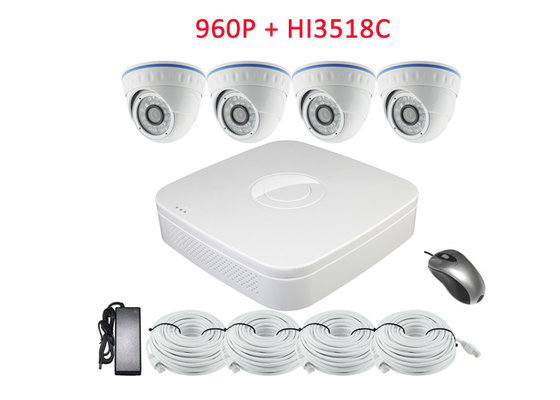 4 sistema de seguridad del Poe NVR del canal con la cámara para exterior de la bóveda cuatro 960P