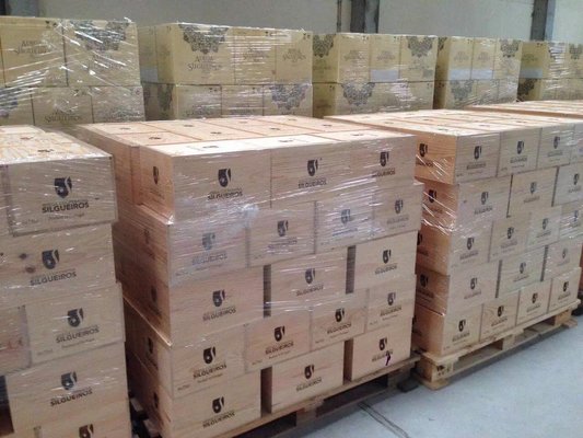 Hong Kong Warehouse service in Hong Kong, warehousing cost charge fee and loading unloading, transportation