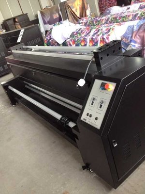 어떤 냄새 없는 큰 체재 4.5KW 염료 승화 기계
