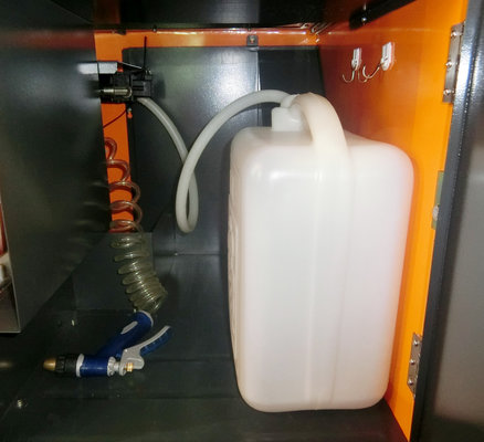 hot sale white color 220V VA1 orange juice vending machine for shopping mall supplier