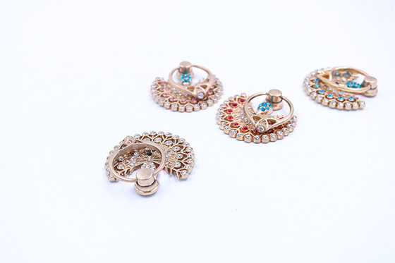 2017 Gifts Cute Universal Metal 360 degrees rotation peacock metal diamond sucker finger phone ring holder for iPhone6 7