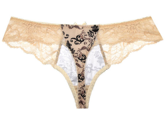 Femmes respirables adaptées aux besoins du client de lanières de satin de filles utilisant des sous-vêtements