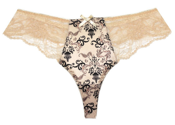 Femmes respirables adaptées aux besoins du client de lanières de satin de filles utilisant des sous-vêtements