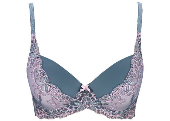 Le doux brodé capitonné soulèvent les bandoulières réglables de soutien-gorge d'Underwire